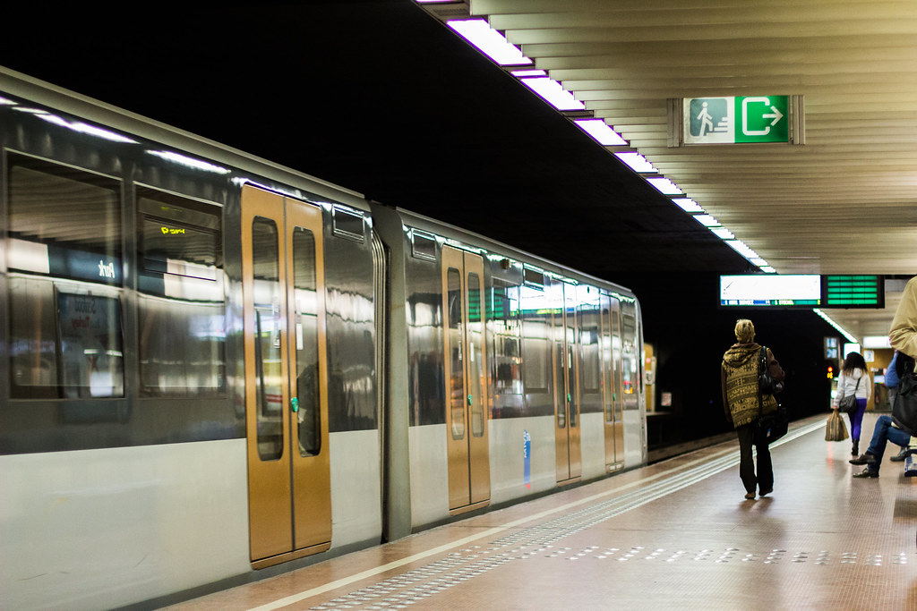 Métro, tram, bus : quels choix pour quelle vision de ville ? - Politique